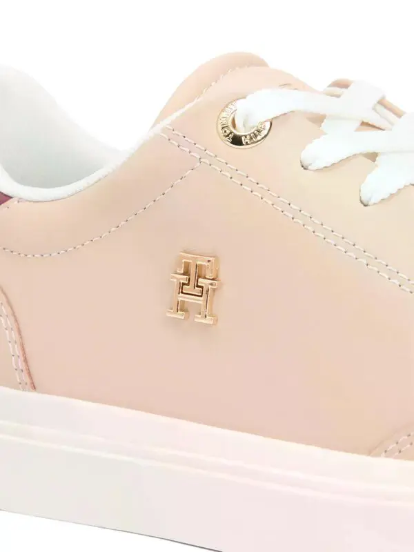 Tommy Hilfiger Logo-plaque Sneakers - Neutrals