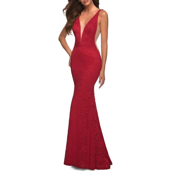 LABOMME Chic Stretch Lace Gown With Deep V Neckline - Red