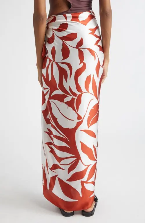 Max Mara Beachwear Foam Leaf Print Silk Scarf - Coral