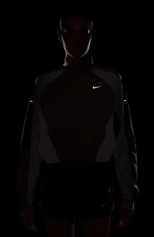 Nike Swift Uv Repel Running Jacket