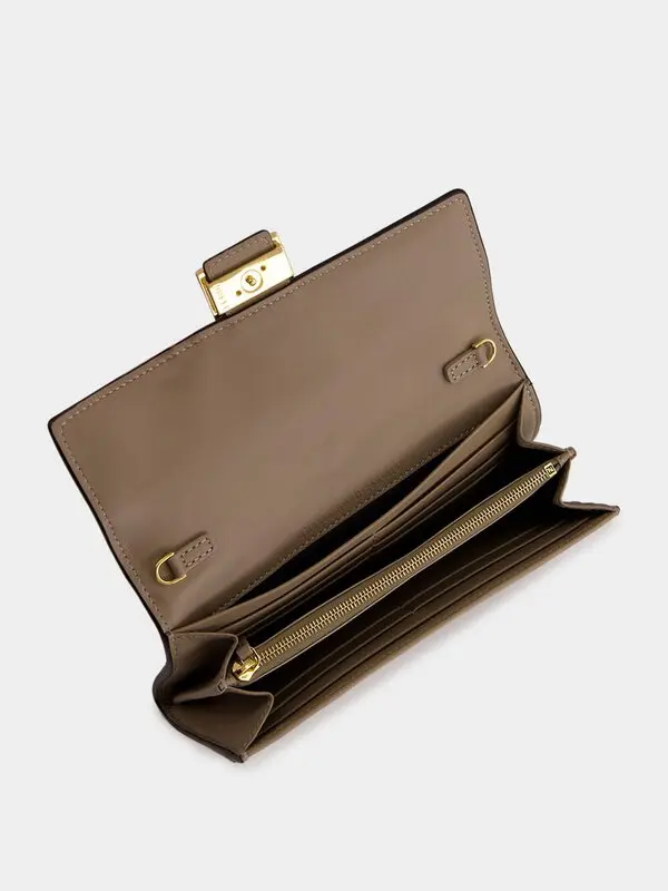 Fendi Baguette Wallet With Chain