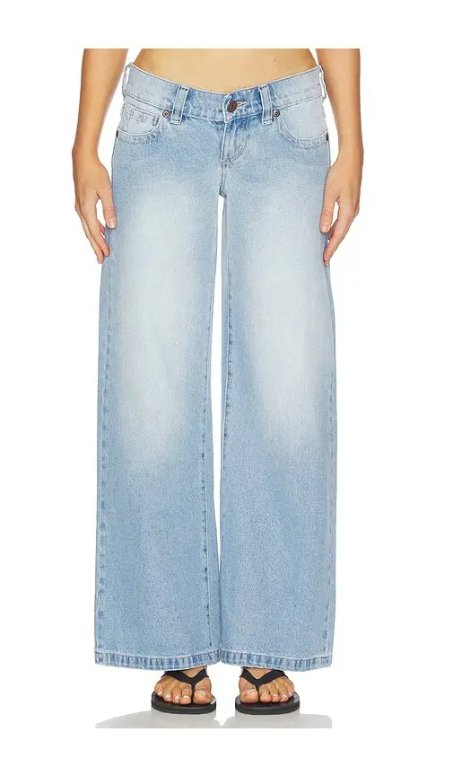 Abrand Denim 00 Wide Leg Jeans In Blue - Kaia Worn