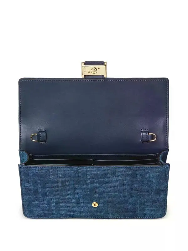 Fendi Baguette Wallet-on-chain With Ff Pattern
