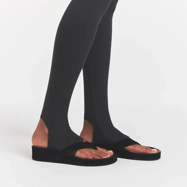 SKIMS Outdoor Stirrup Legging