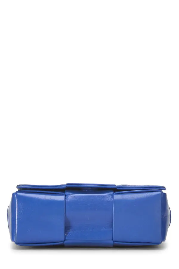 Bottega Veneta Maxi Intrecciato Candy Cassette Crossbody - Blue