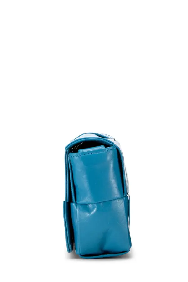 Bottega Veneta Maxi Intrecciato Candy Cassette Crossbody - Blue