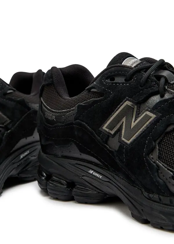 NEW BALANCE 2002 Panelled Gore-tex Sneakers - Black