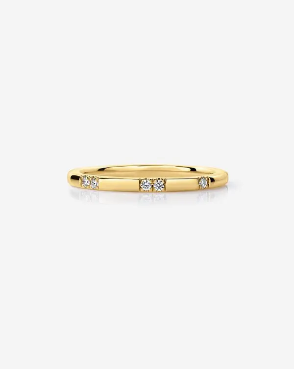 Ring Concierge Scattered Diamond Band - One-color