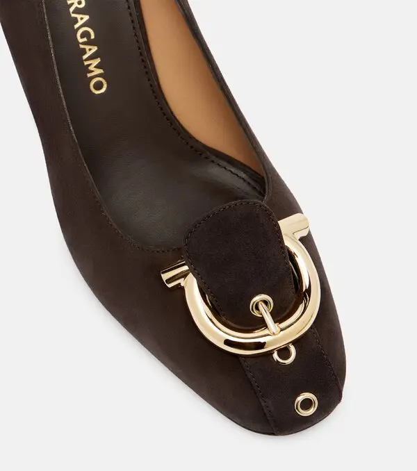 FERRAGAMO Gancini Suede Pumps - Brown