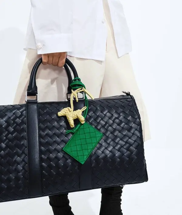 Bottega Veneta Intrecciato Stamp Badge Holder - Grass Green