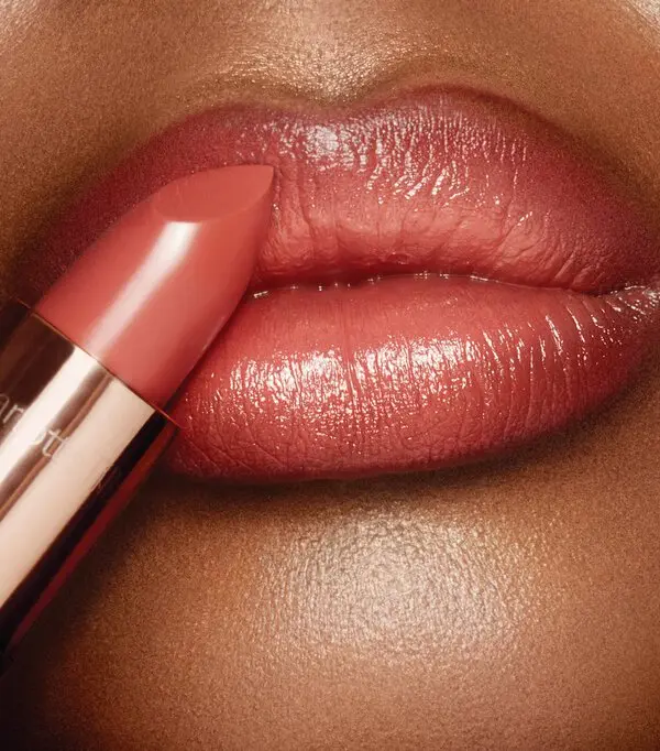 Charlotte Tilbury K.i.s.s.i.n.g Lipstick - Orange