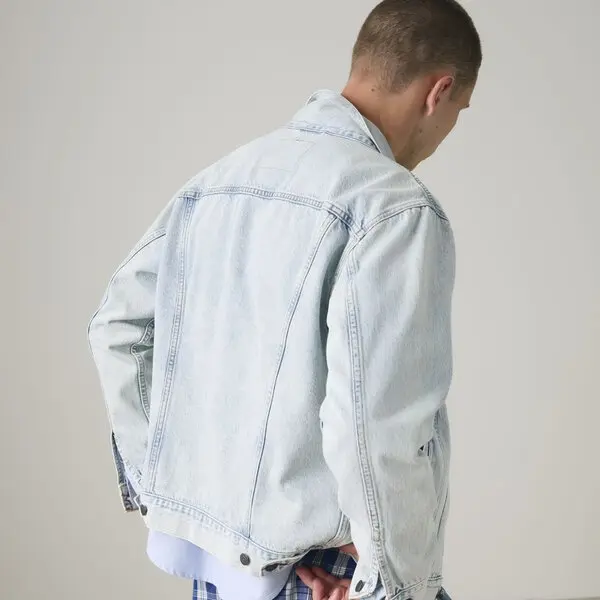 LEVI'S Relaxed Fit Thermodapt Trucker Jacket