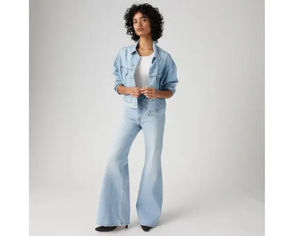 LEVI'S Ribcage Bell Jeans - Sits Well Together