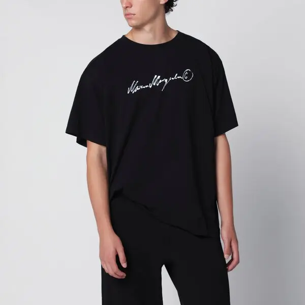 MAISON MARGIELA T-shirt With Logo Print - Black