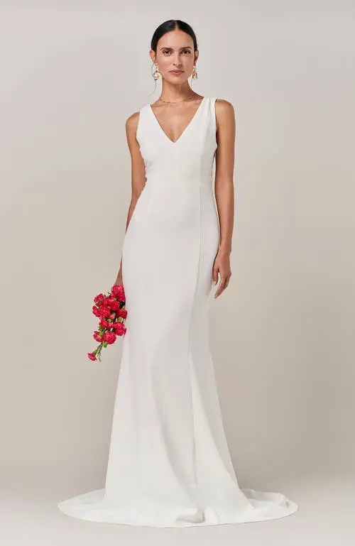 BWLDR Viola Gown