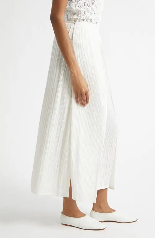EENK Flowy Pleated Skirt