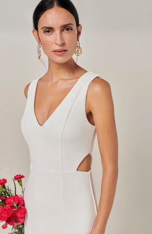 BWLDR Noah Gown - White