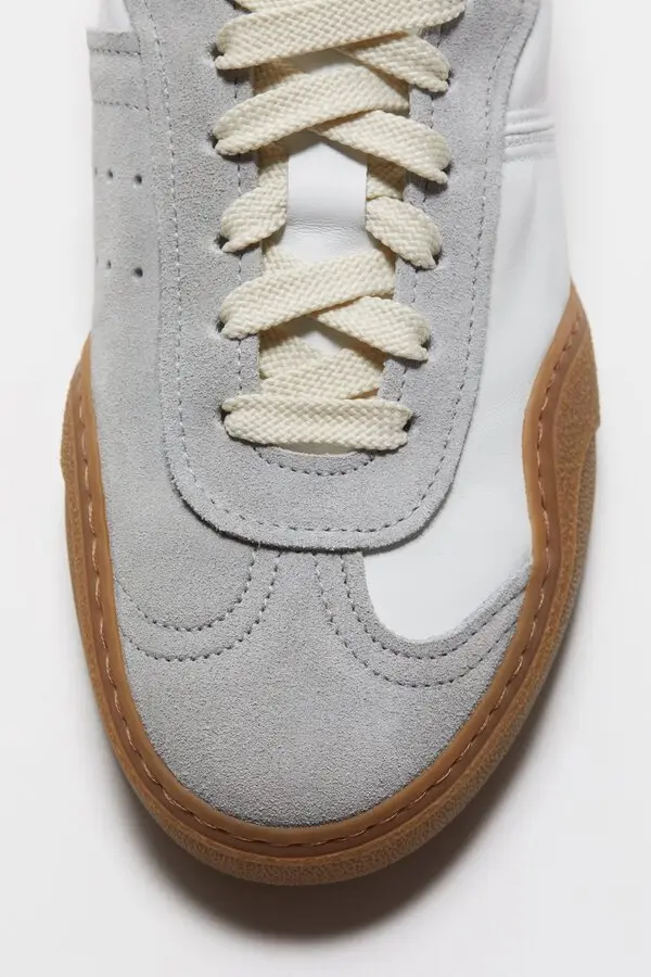 Acne Studios Lace-up Sneakers - White,brown