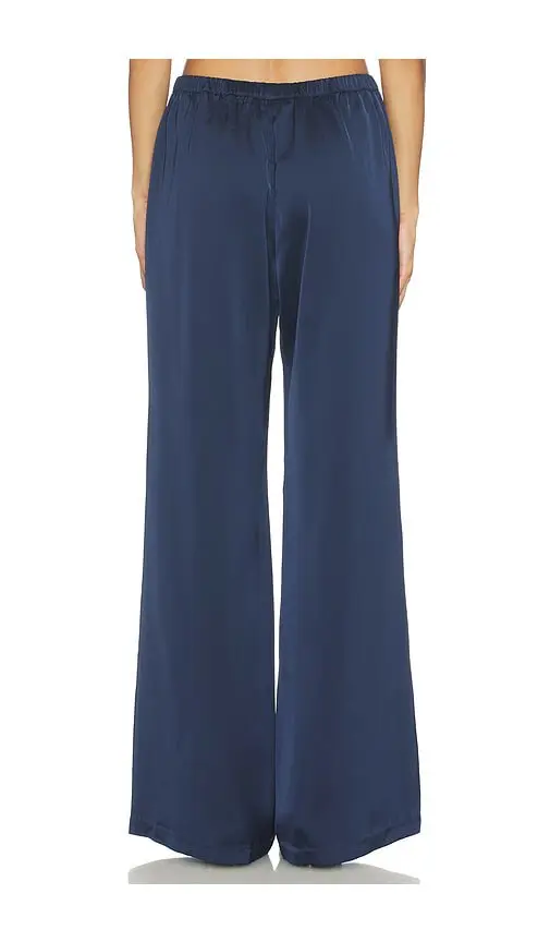 Amanda Uprichard Mariko Pant