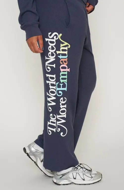 THE MAYFAIR GROUP Waffle Knit Fleece Graphic Sweatshirt