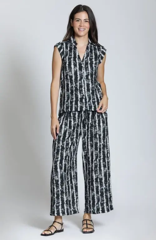 APNY Tie Dye Stripe Sleeveless Button-up Shirt - Blackwhite