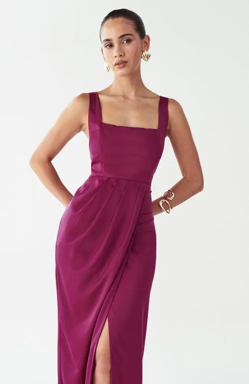 WILLA Akron Maxi Dress