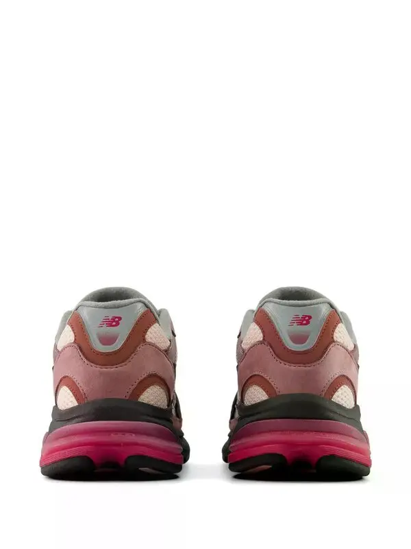 NEW BALANCE Abzorb 2010 Sneakers - Pink