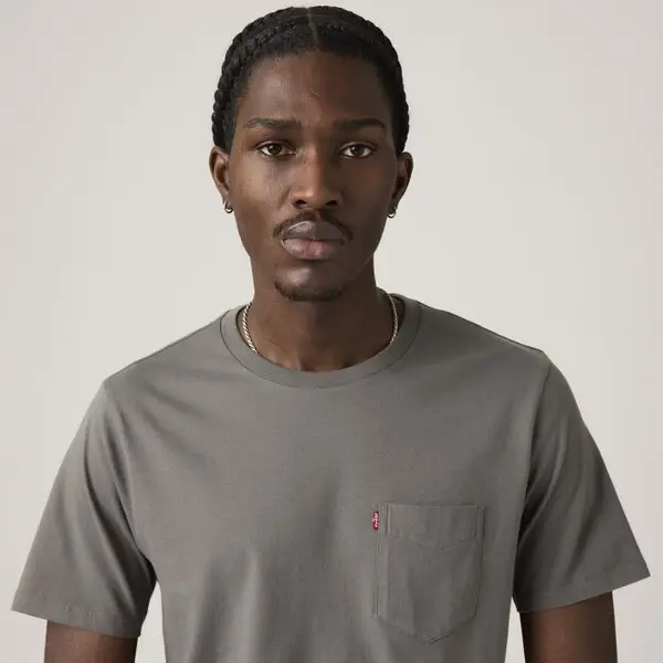 LEVI'S Classic Pocket T-shirt