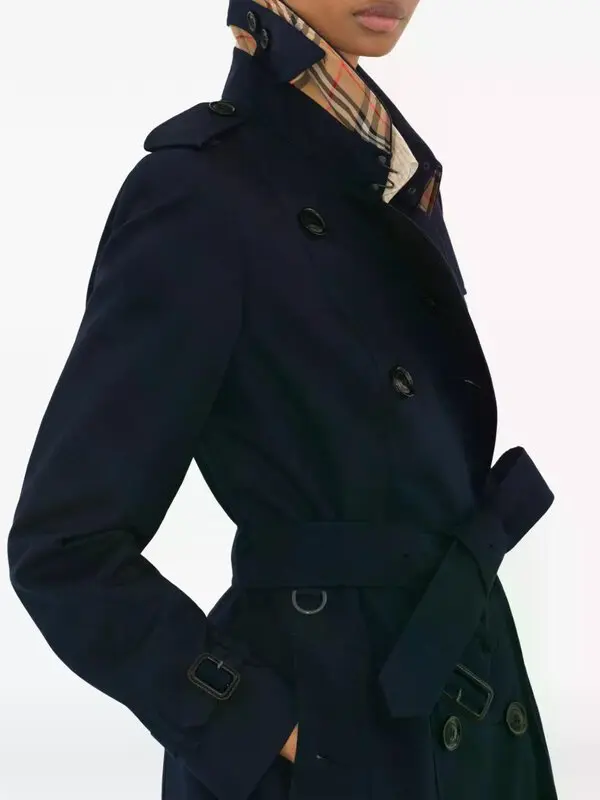 Burberry Short Chelsea Heritage Trench Coat