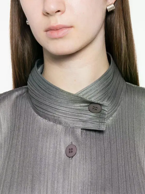 Issey Miyake Skyline Buttoned Pleated Coat - Grey
