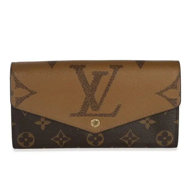LOUIS VUITTON Reverse Monogram Giant Canvas Sarah Wallet