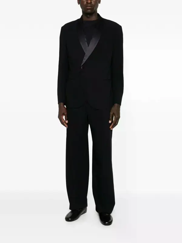 Giorgio Armani Shawl-collar Suit