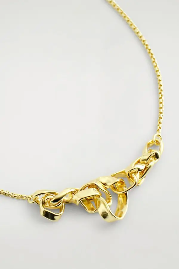 Cos Twisted Ribbon Necklace