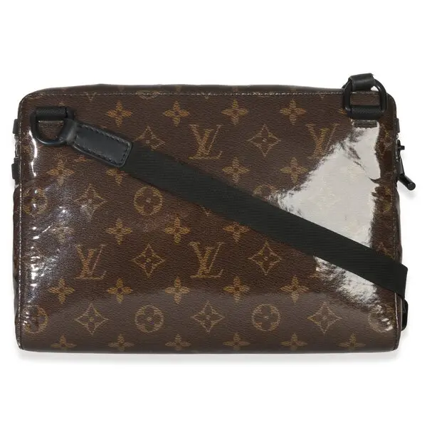LOUIS VUITTON Monogram Glaze Canvas Messenger Bag Pm