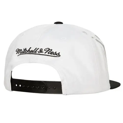 Mitchell & Ness Brooklyn Nets Hot Fire Snapback Hat