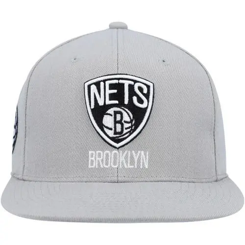 Mitchell & Ness Brooklyn Nets Side Core 2.0 Snapback Hat