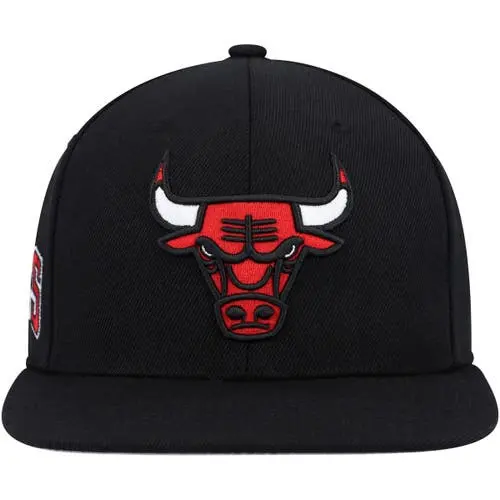 Mitchell & Ness Chicago Bulls Core 2.0 Snapback Hat By