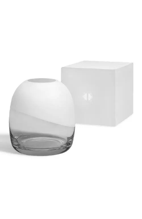 TOGAS Ayres Flower Vase - White