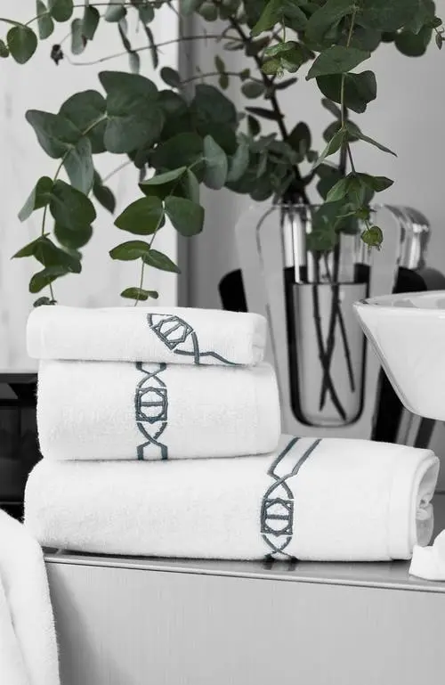 TOGAS Sigman Towel