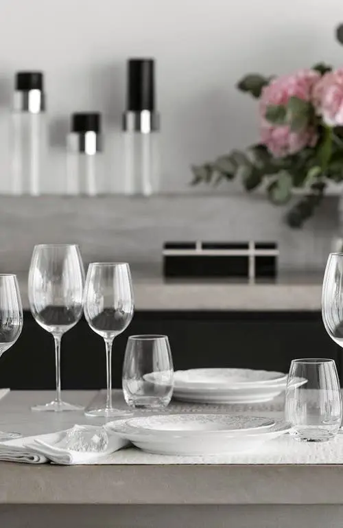 TOGAS Wineright Wine Glasses