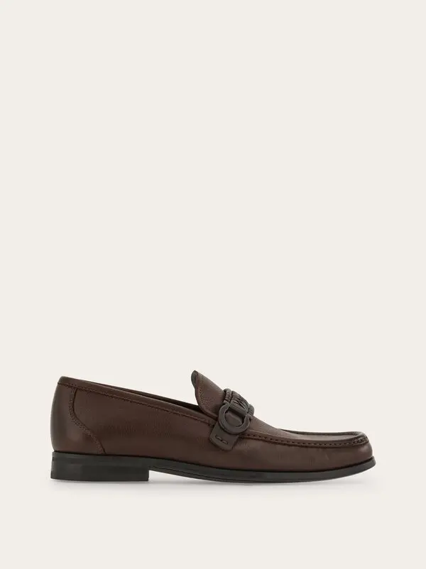 FERRAGAMO Moccasin With Gancini Ornament - Brown