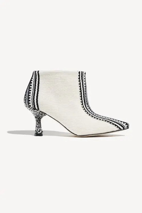 AMAMBAIH Inma Ankle Boots - Ivory-black