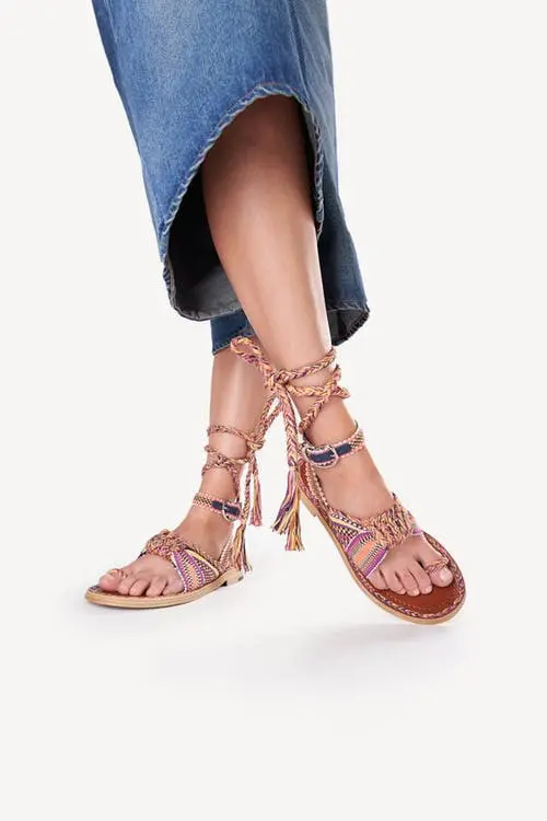 AMAMBAIH Lorena Flat Sandals