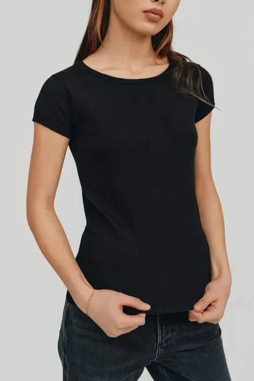 KATHRYN MCCARRON Greta Fitted Cashmere Tee - Black