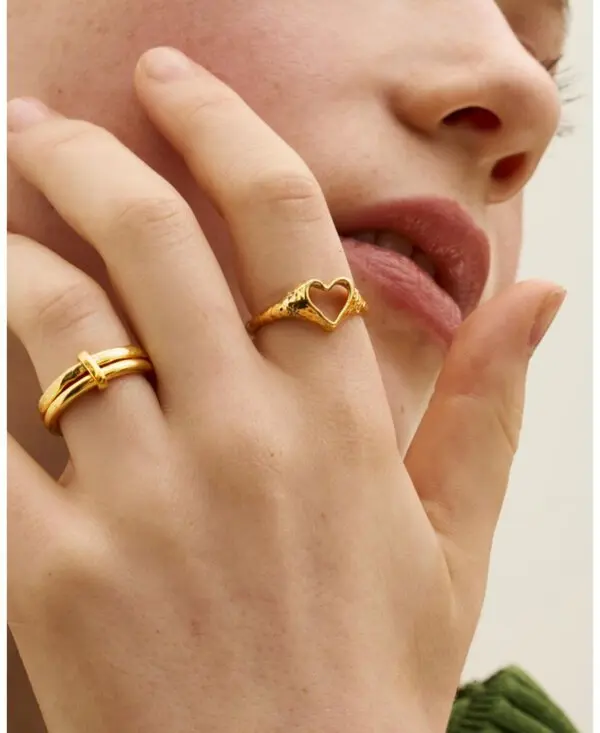 OTTOMAN HANDS 18ct -plated Sterling Silver Heart Ring With Zirconia