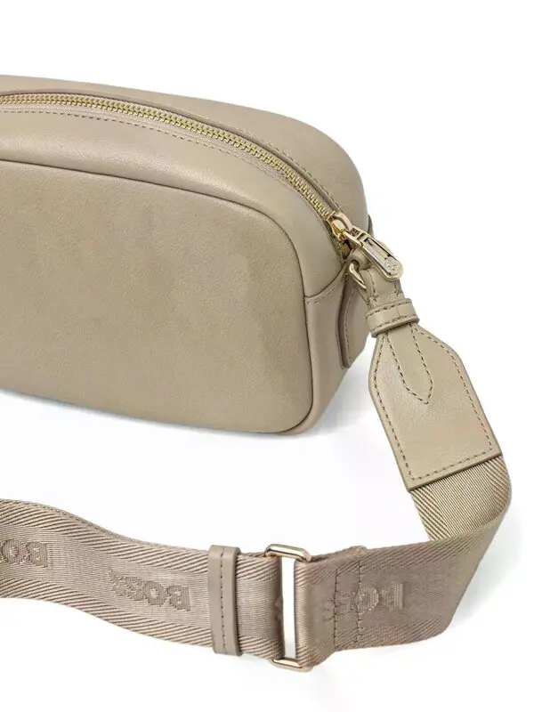 BOSS Satchel