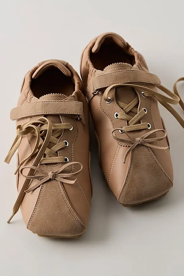 GRACE Jaz Lace-up Sneakerinas - Camel