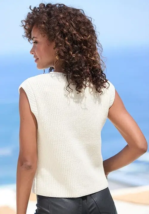 LASCANA Sleeveless Button-down Sweater Vest