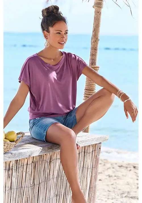 LASCANA Short Sleeve Top With Fitted Waistband