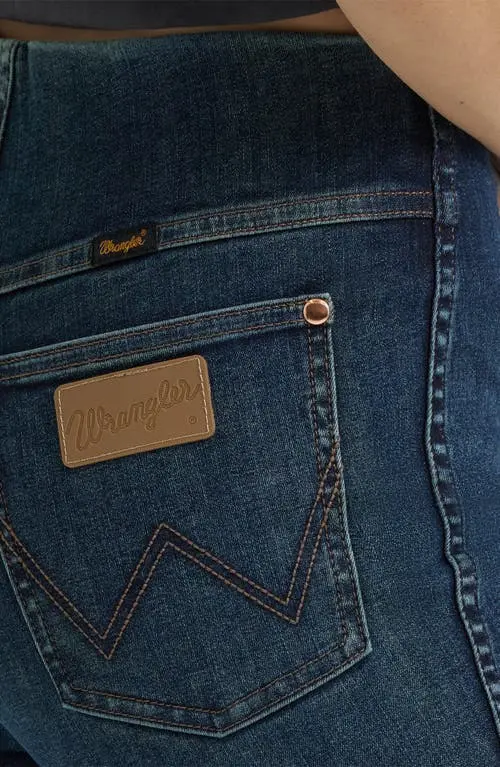 Wrangler Flare Leg Jeans - Dark
